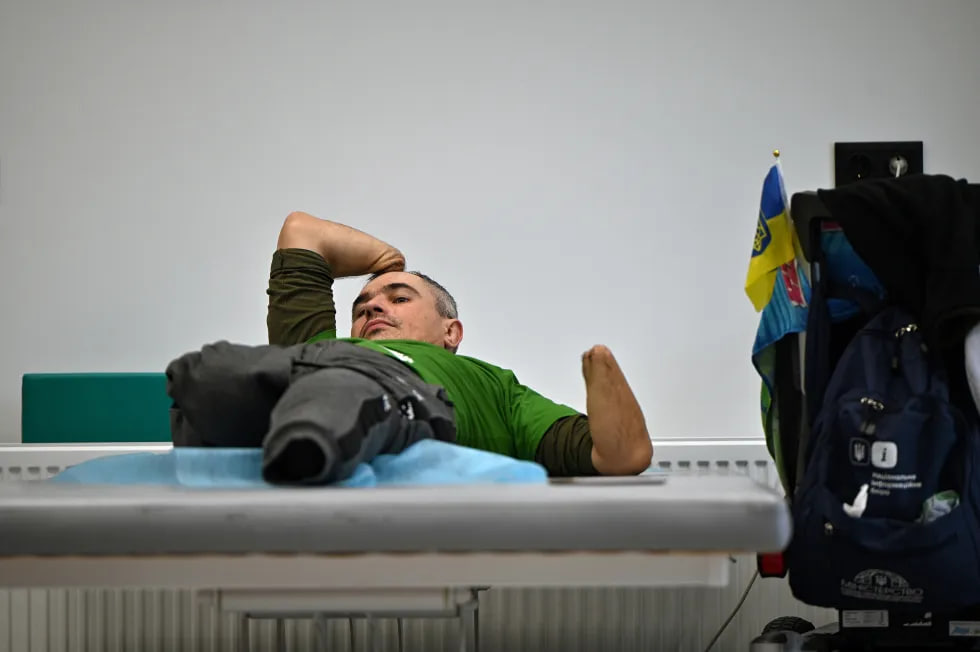 Voronejga dronlar hujumi va asirlikdan mayib bo‘lib qaytgan jangchi ...