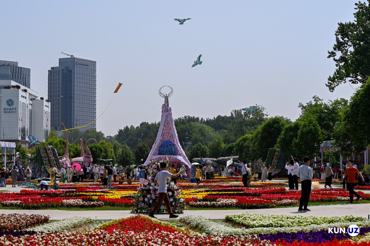 Gullar bilan bezatilgan kichik dunyo – Toshkent «Gullar festivali»dan ...