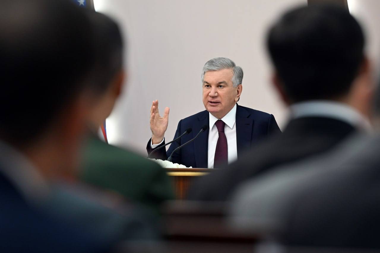 «Nega menga cho‘pchak gapirasan?» - prezident Shayxontohur tumani IIB ...