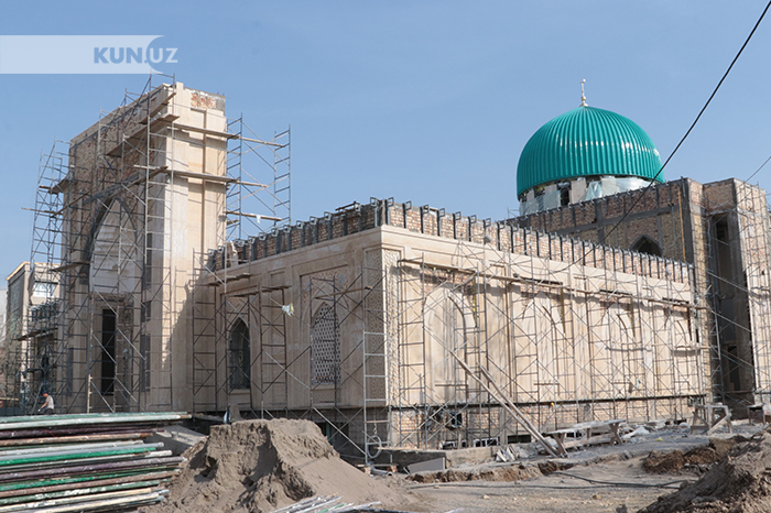 Foto: Toshkentda Imom at-Termiziy masjidi qurilishi yakunlanmoqda
