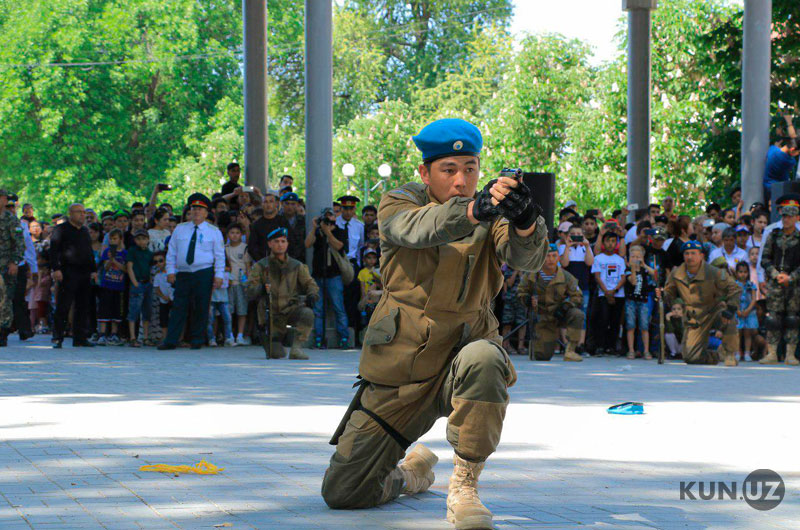 Samarqandda harbiy texnikalar ko‘rgazmasi bo‘lib o‘tdi (Fotoreportaj)