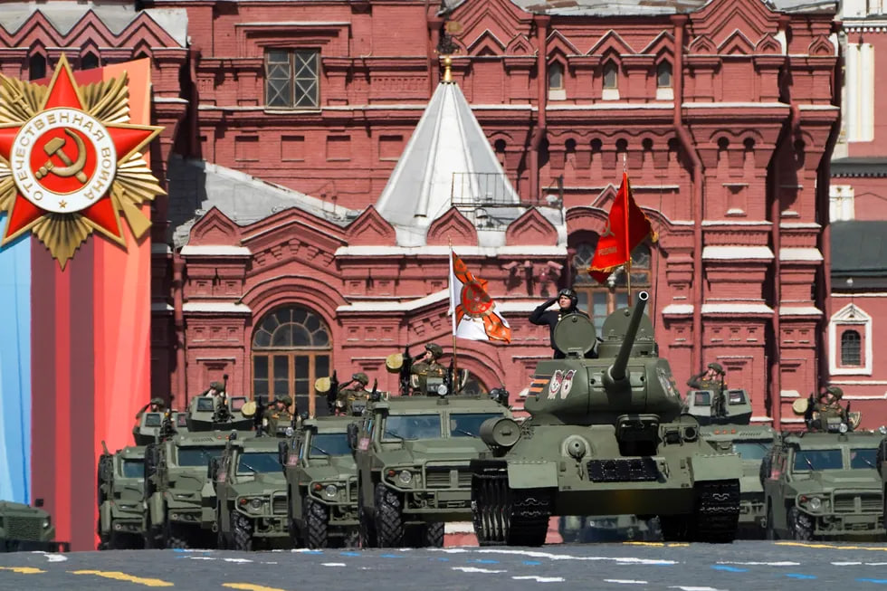 Parad arafasidagi zarbalar va Kreminna atrofidagi ukrain harbiylari ...